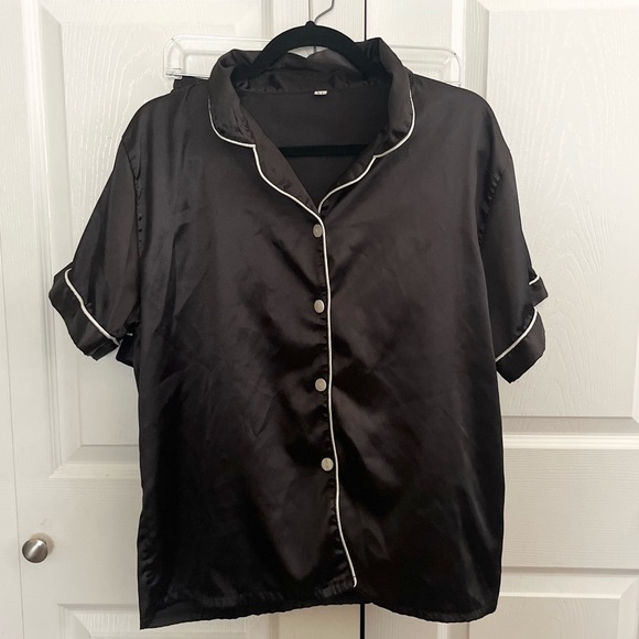 Intimates & Sleepwear | 5 For 25 Black Satin Womens Pajama Set Xl ...